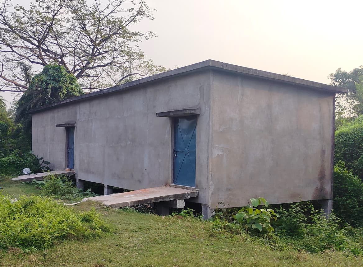 Buildings/Huts